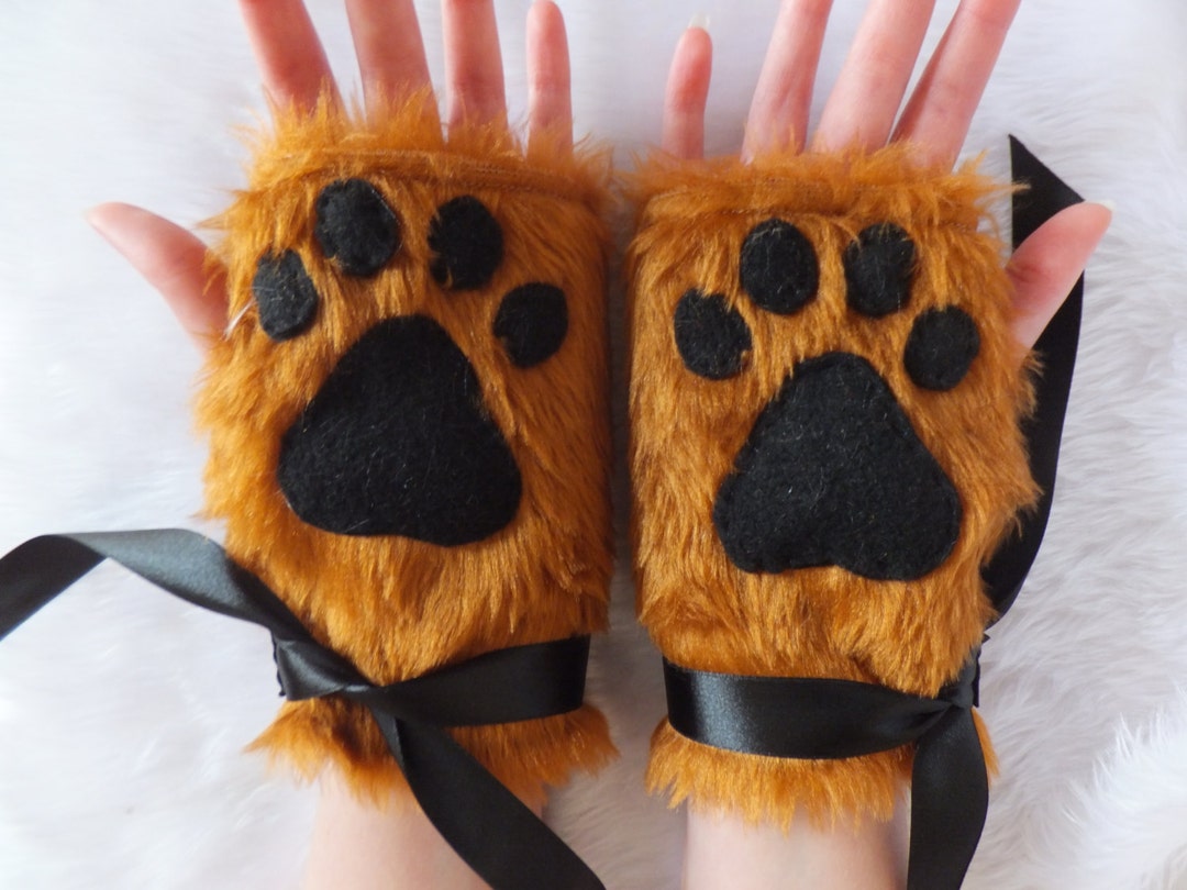 Chestnut Medium Brown Furry Wolf Fox Dog Bear Lion Cat Paw Print ...