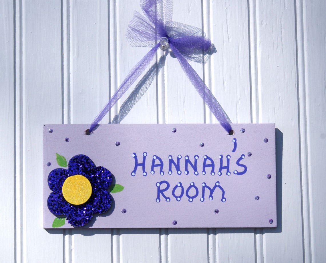 Girl's Flower Room Sign. Hand Personalized. Glittered - Etsy