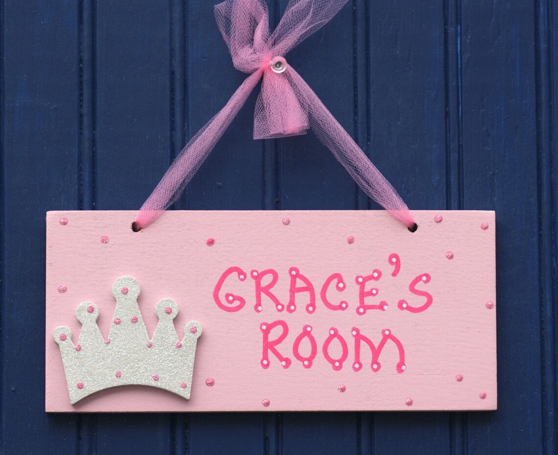 CROWN Room Sign Hand Personalized White Glittered Crown. | Etsy