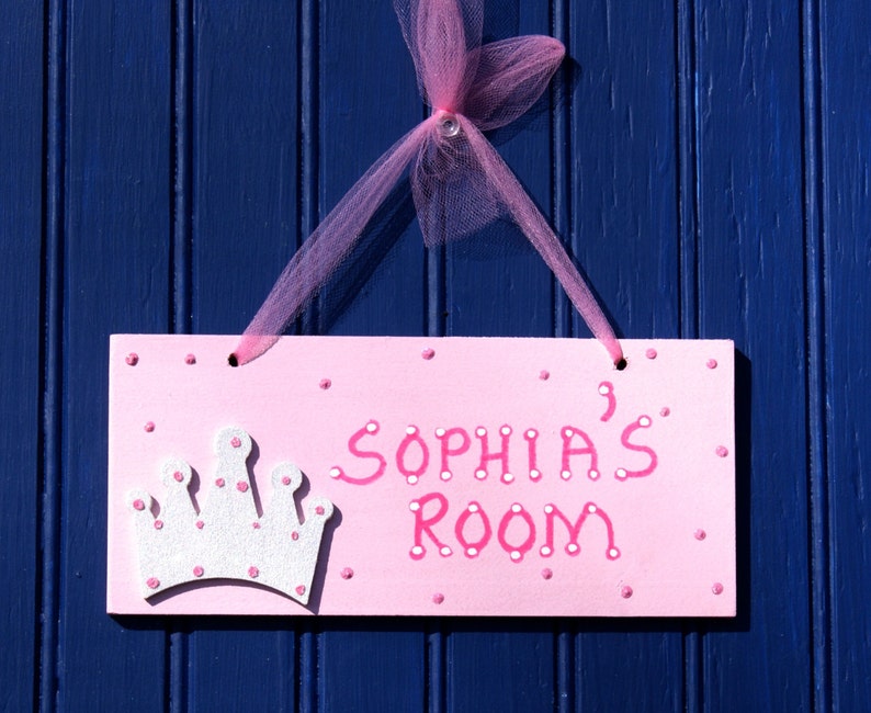 CROWN Room Sign Hand Personalized White Glittered Crown. - Etsy