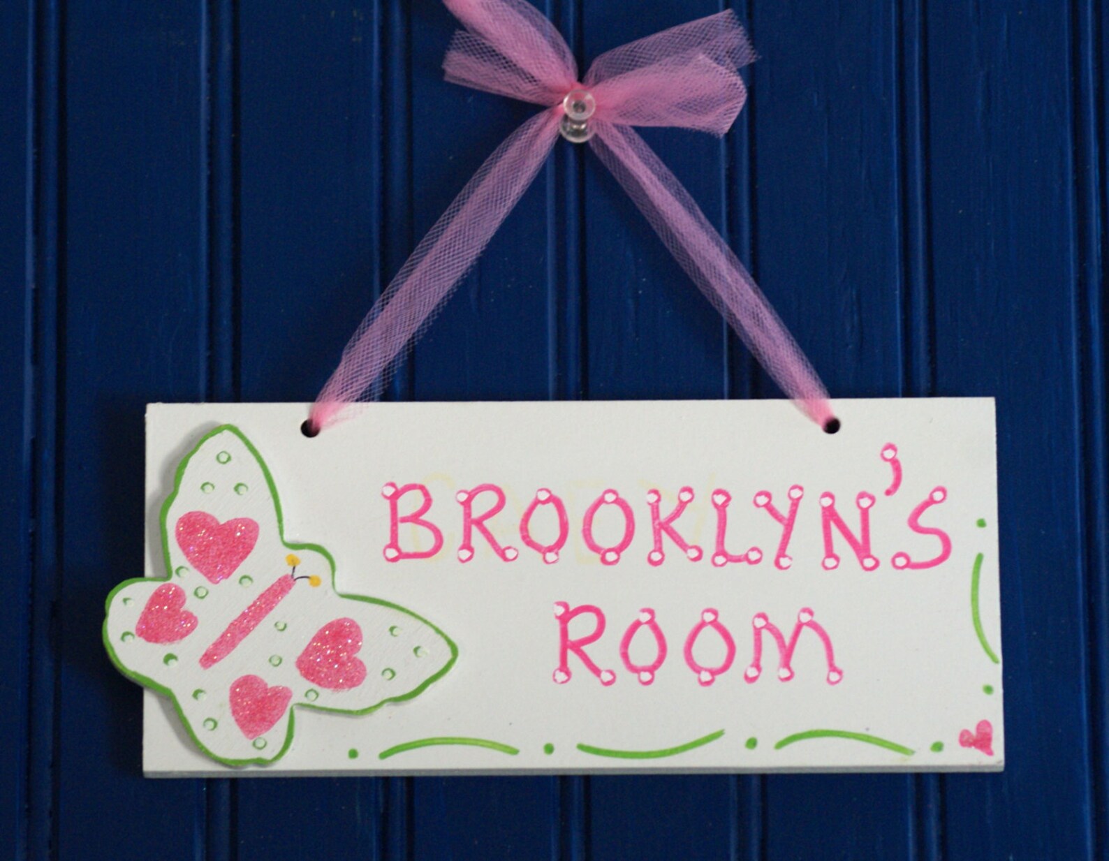 BUTTERFLY Room Sign. Personalized Glittered Pink & Green - Etsy