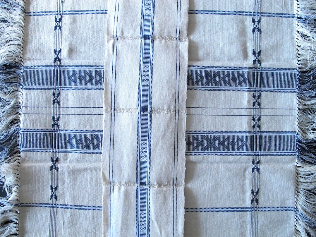 Vintage Blue Table Linens Table Runner and Centerpiece Cloth Dining ...