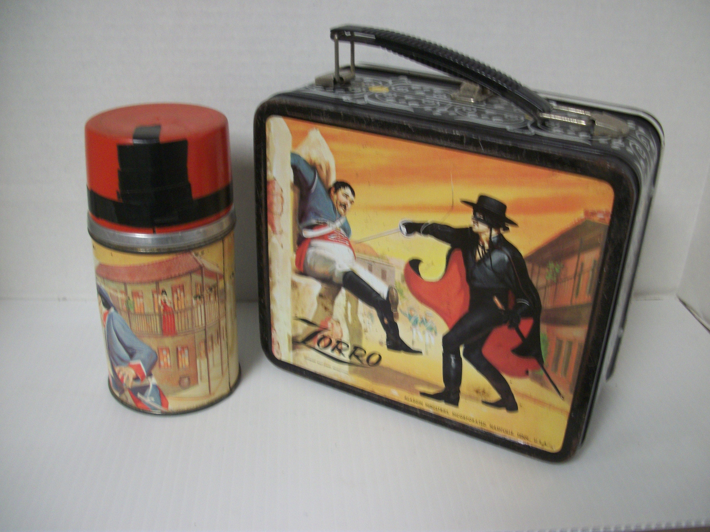 1958 Zorro lunchbox with thermos | Etsy