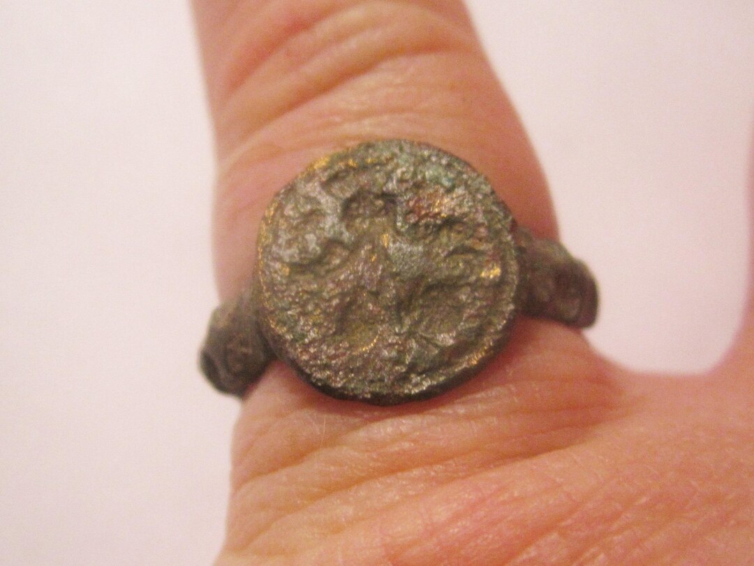 Roman Byzantine Bronze Ring With Evil Eye Decoration - Robust Size 8.25 ...