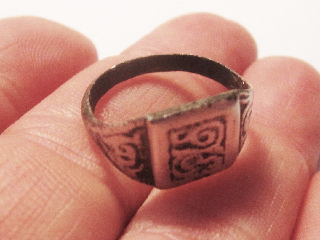 Medieval Silver Heraldic Signet Ring Size 5.75 - Authentic Northeastern ...