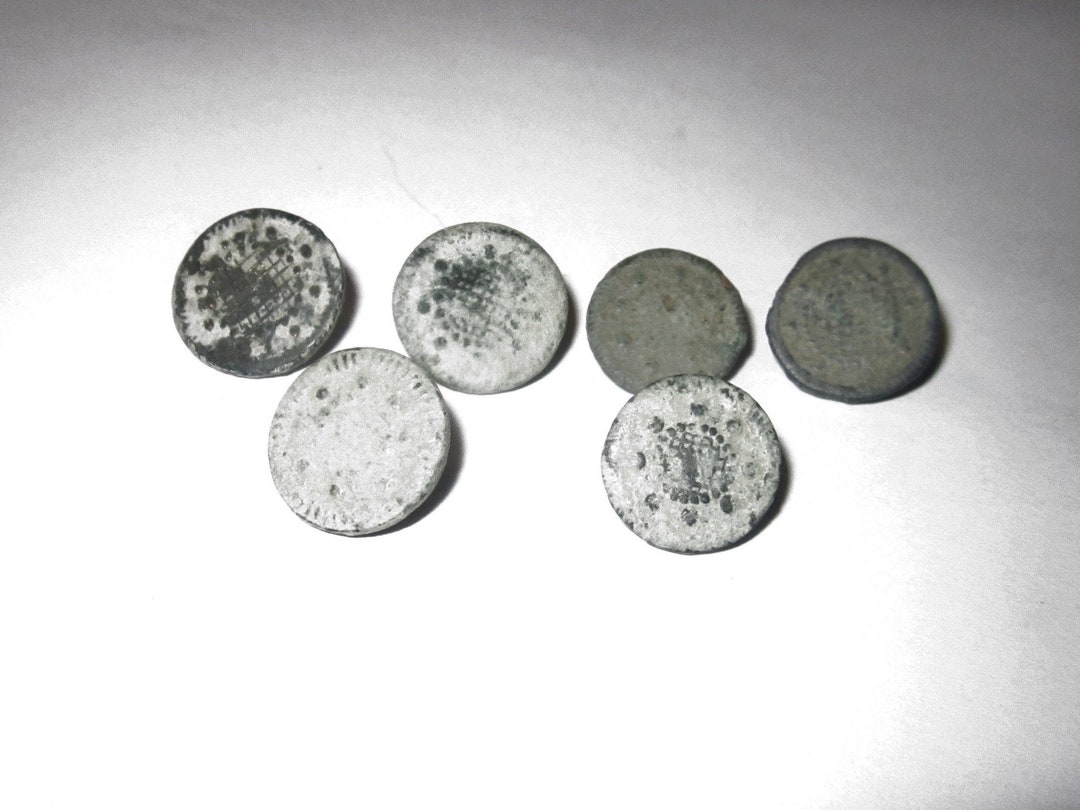 Lots of 6 Matching Colonial Complete Buttons 1600 Through 1700's ...