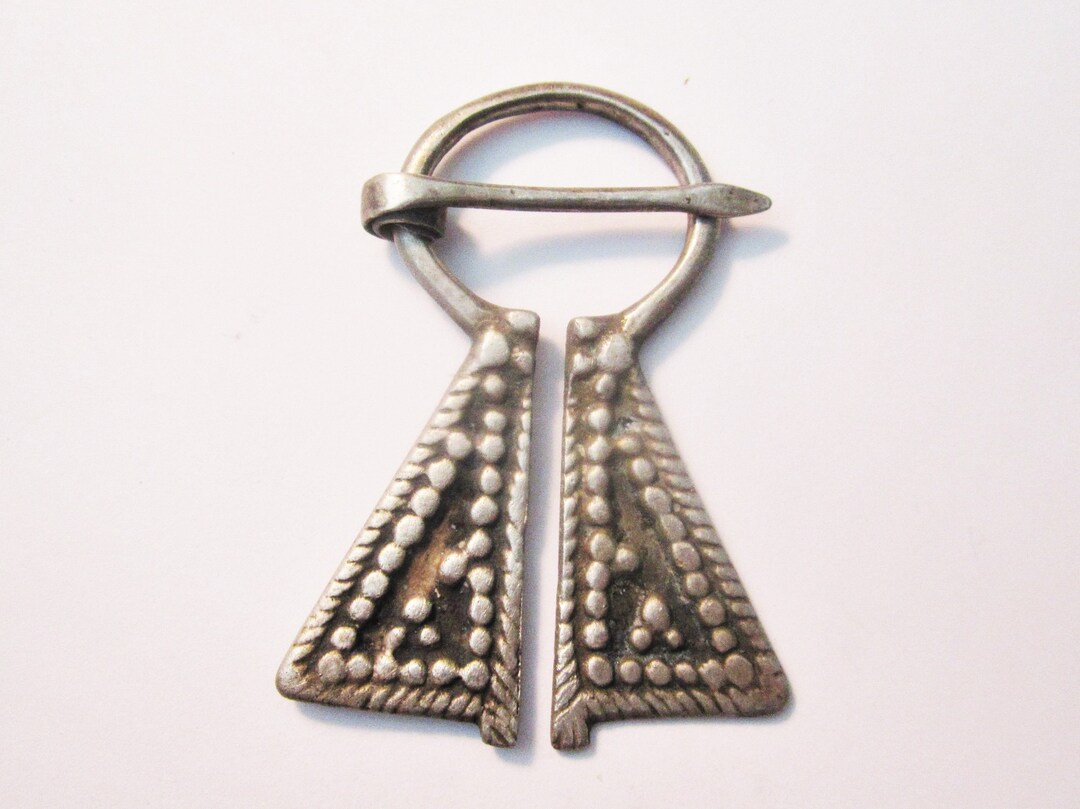 VIKING Silver Omega Penannular Goose Foot Fibula 2 Inches From Lake ...