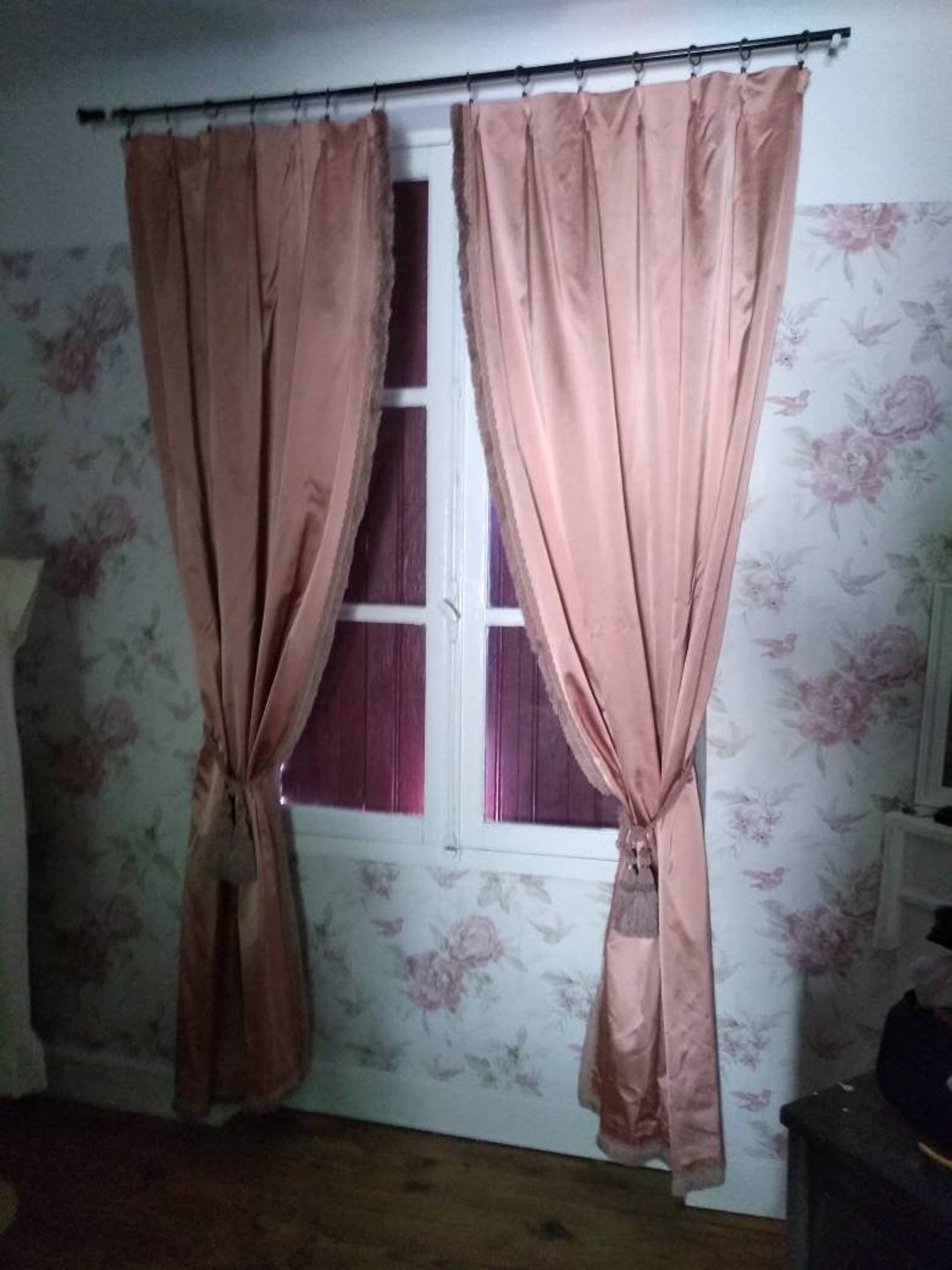 Cortinas de castillo francés vintage: cortinas de chintz de satén ...