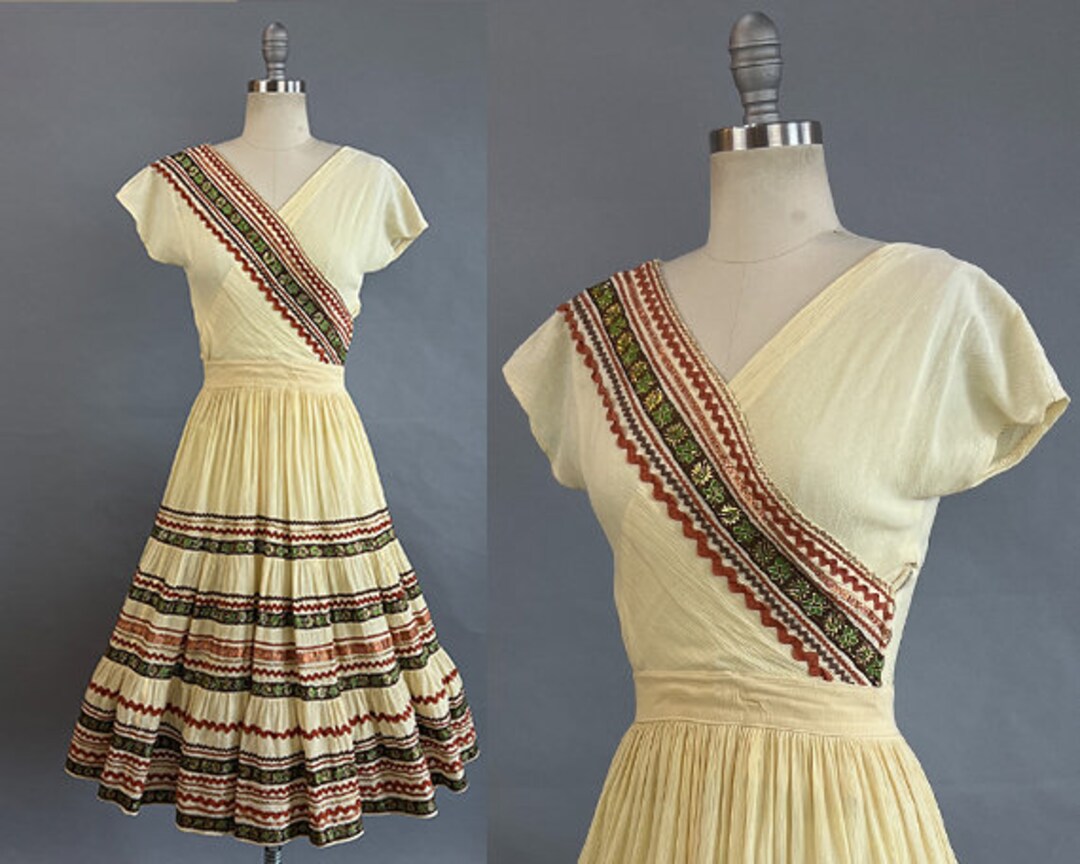 1950s Yellow Fiesta Set / Creamy Yellow Fiesta Set W/ Brown Ric Rac and ...