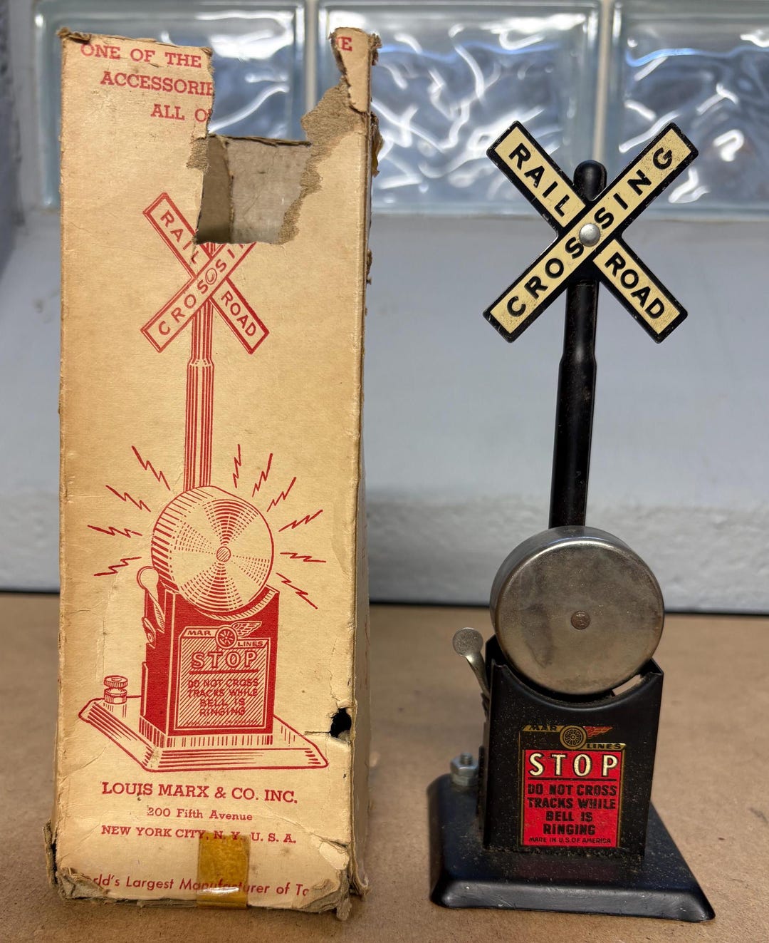 Vintage 1950s Louis Marx & Co O/O27 Gauge No. 418 Bell Crossing Signal ...
