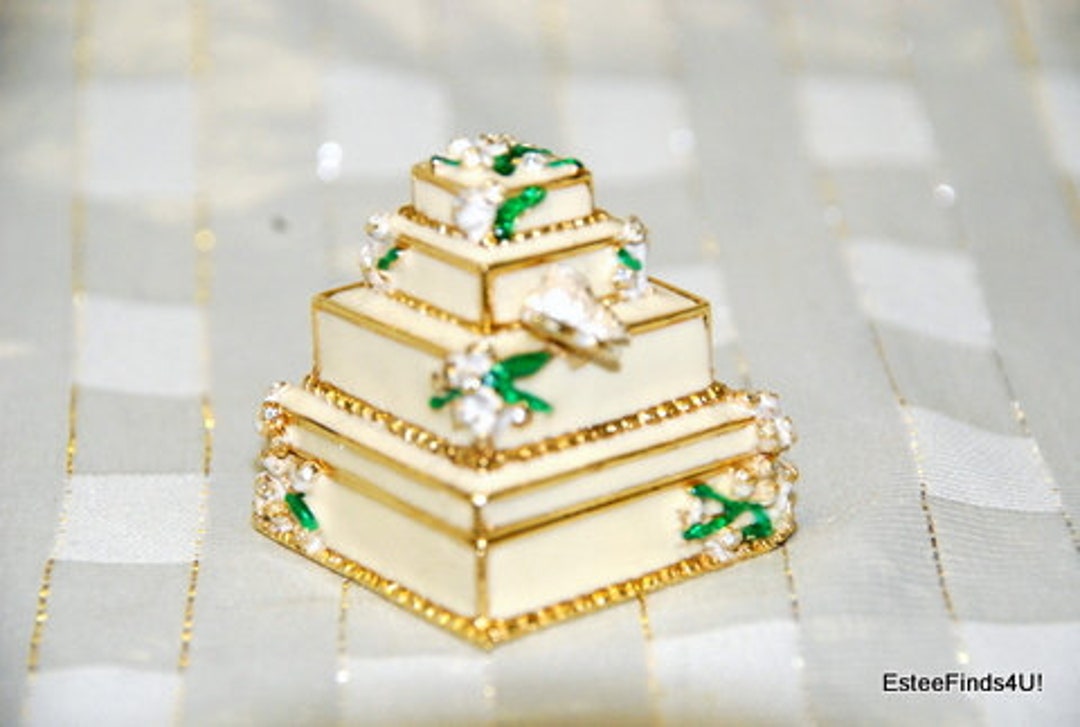 Estee Lauder Wedding Cake - Etsy