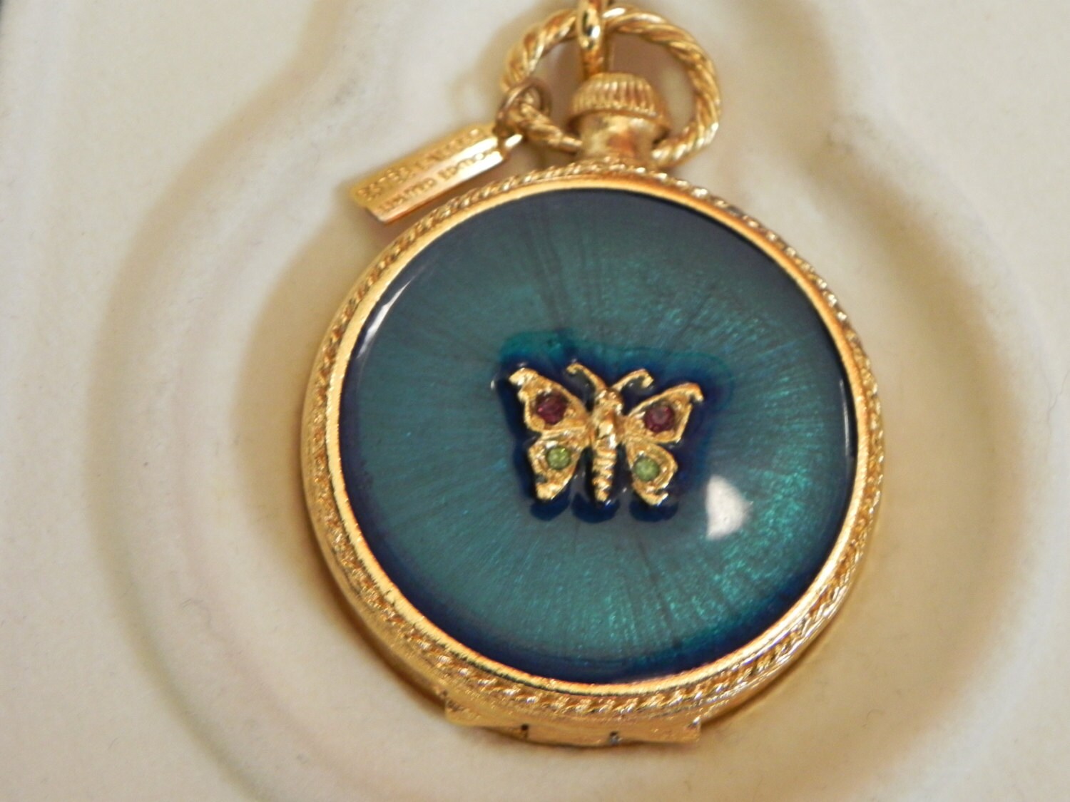 Mint in Box Vintage Estee Lauder BUTTERFLY COMPACT for Solid Perfume ...