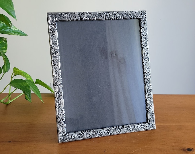 8" X 10" Silver Metal Picture Frame: 1990s Satin Silver or Pewter-look ...