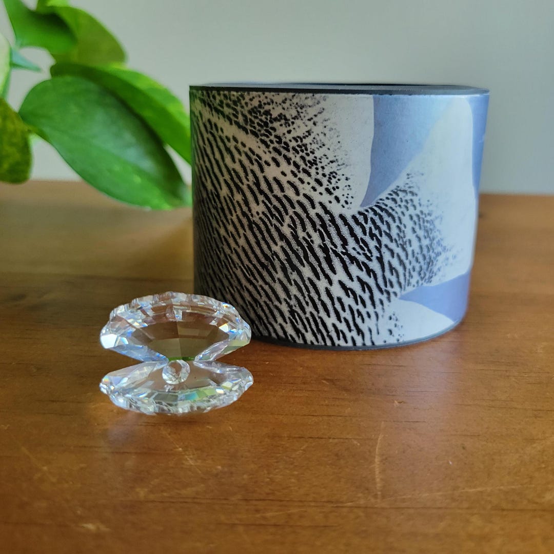Swarovski Crystal Clamshell 1figurine With Mirror and Box: Collectible ...