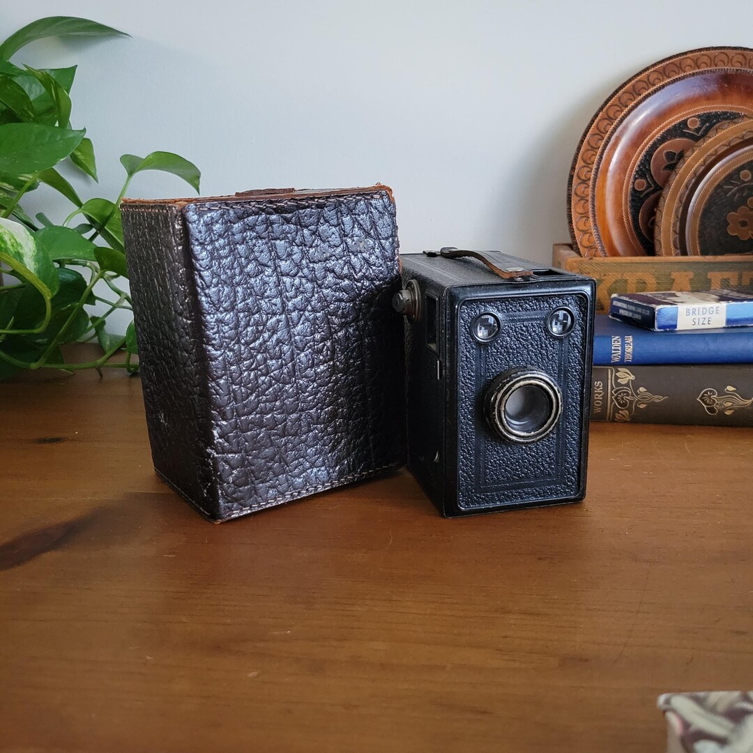 Balda Rollbox Camera and Case: Great Collectible Shelf Display, 1930s ...