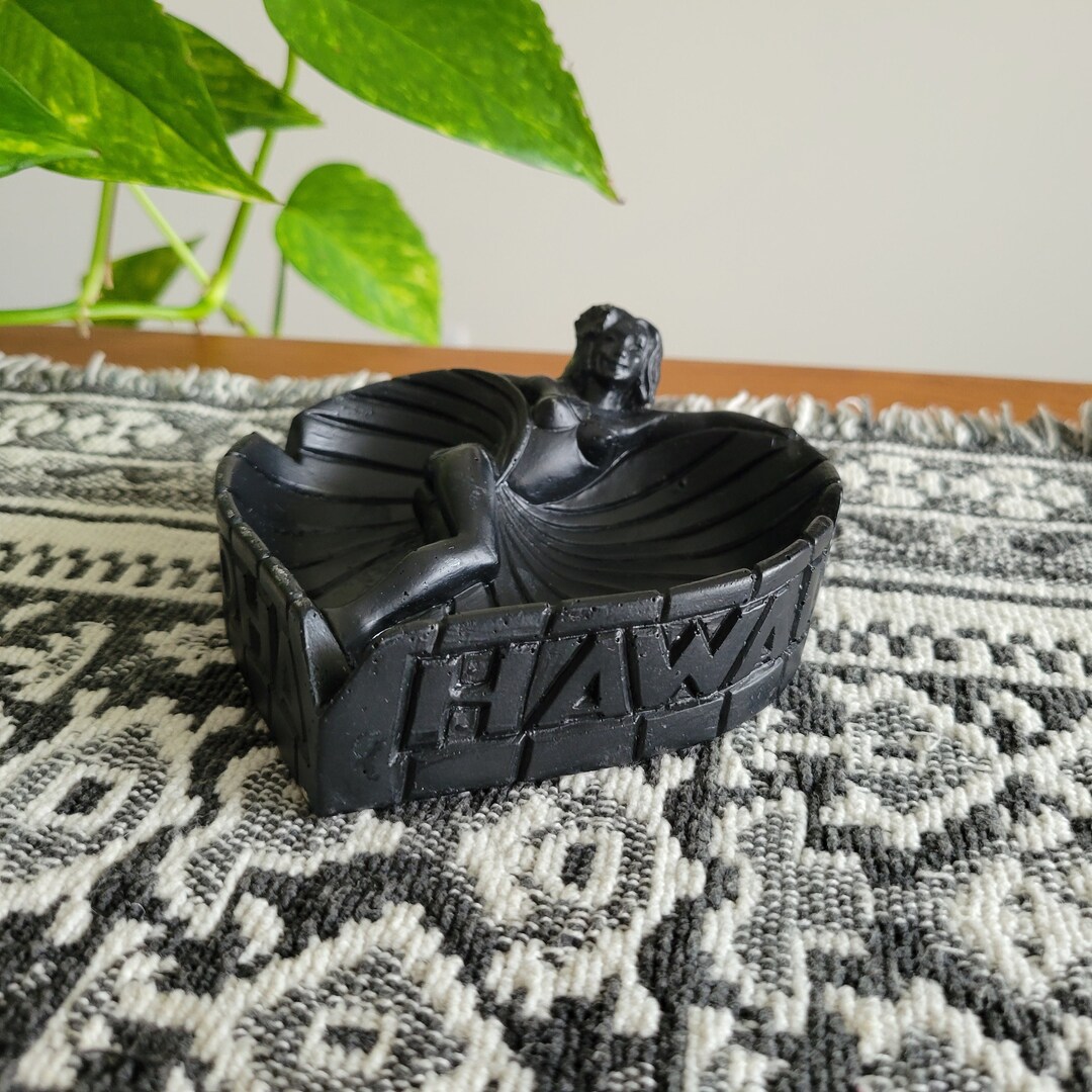 Coco Joe's Hula Dancer Ashtray: Hawaiian Souvenir, Tiki Heart-shaped ...