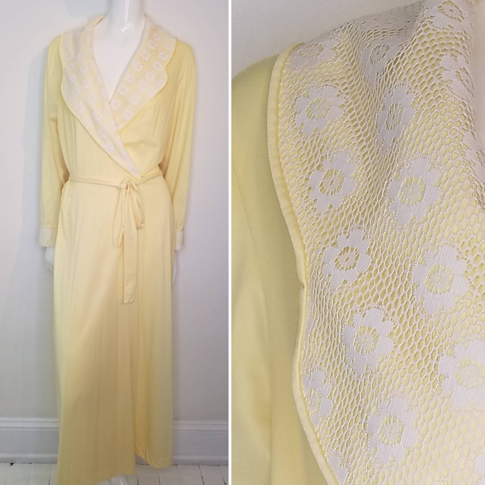 Vintage JCPenney Pale Yellow Robe With White Floral Lace | Etsy