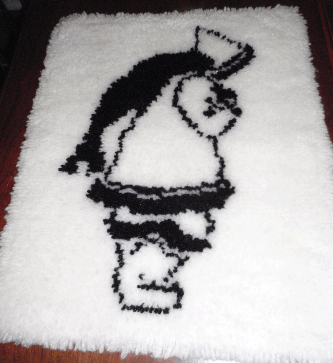 Inuit Eskimo Latch Hooking Hand Hooked Rug, Native First Nations Inuit ...