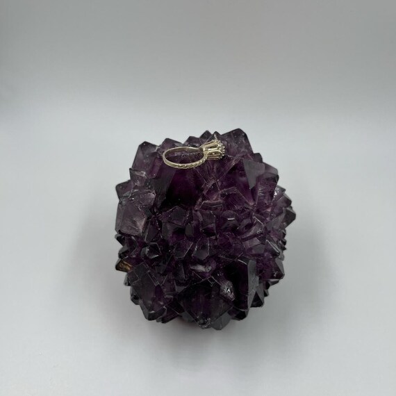Estate Old Pawn Flower 3D purple haze amethyst with 7… - Gem