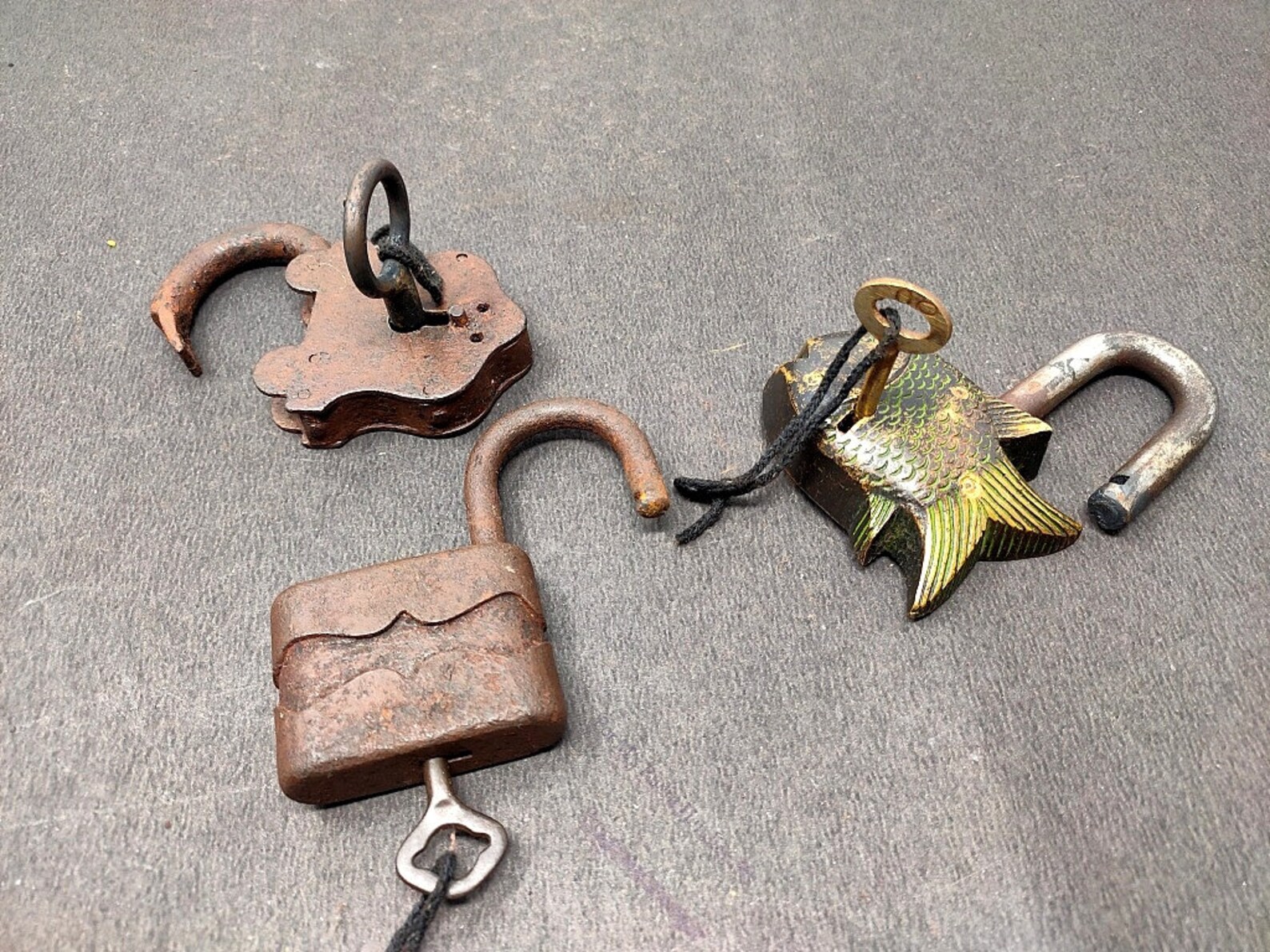 Antique Iron Padlock Old Iron Puzzle Lock Tricky Lock Screw | Etsy