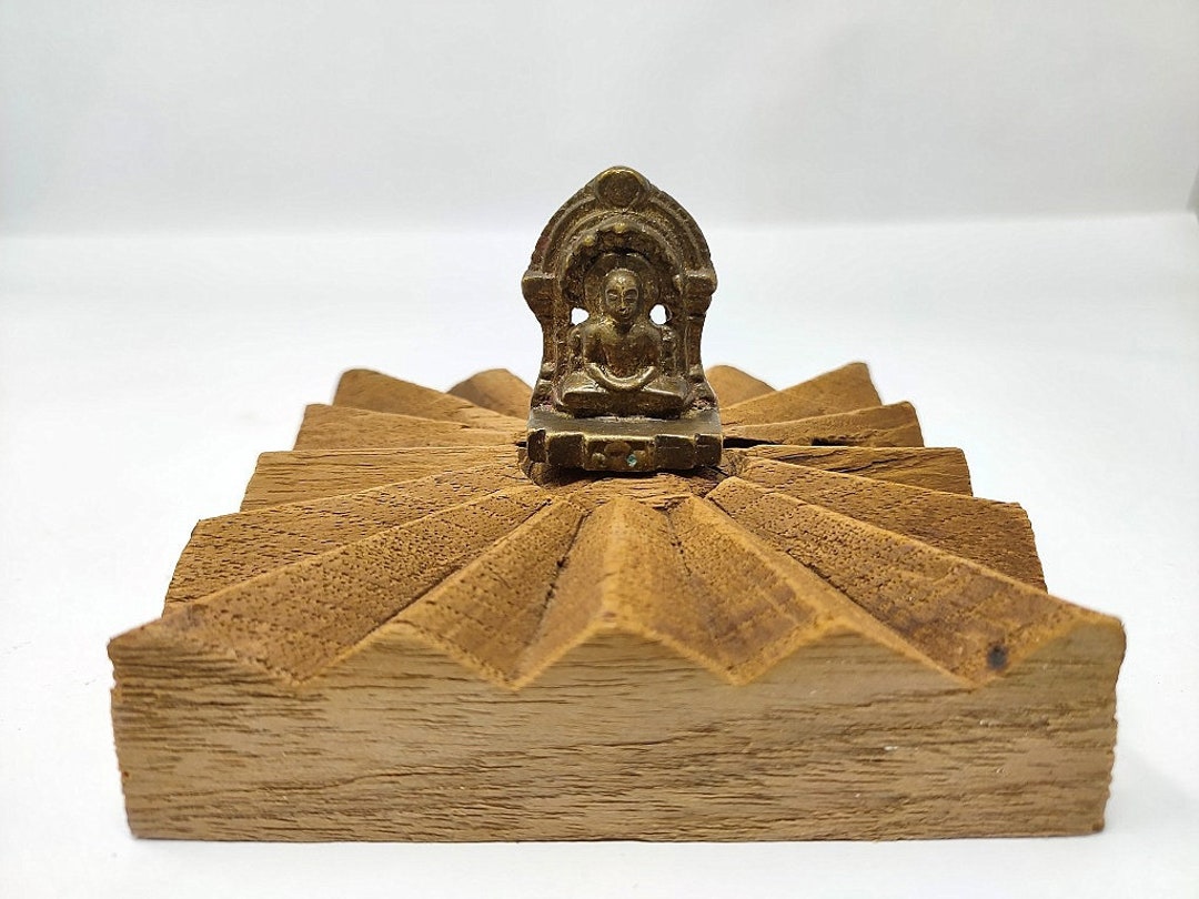 Antique Solid Brass Jain God Statue Old Hand Crafted Jain God Mahaveer ...