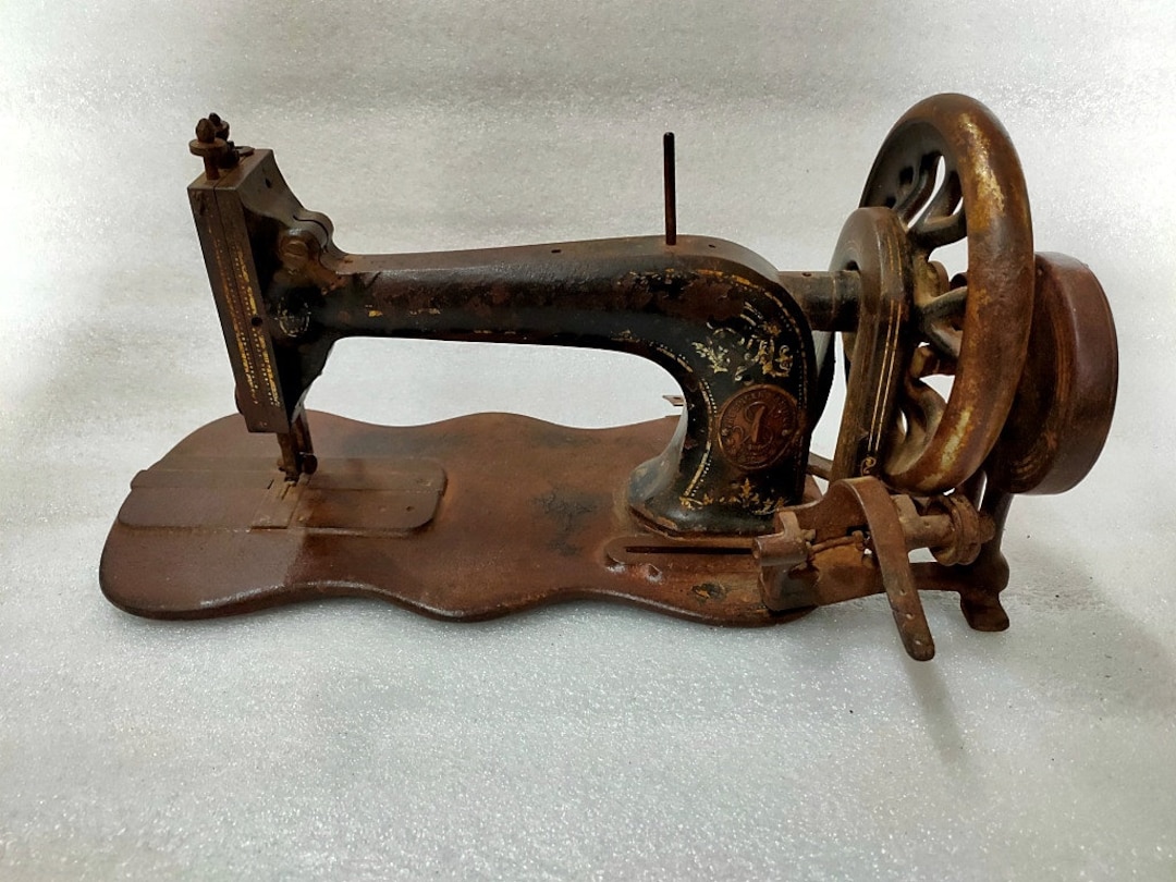 Antique Singer Sewing Machine Old Singer Medium (13,13K) Sewing Machine ...