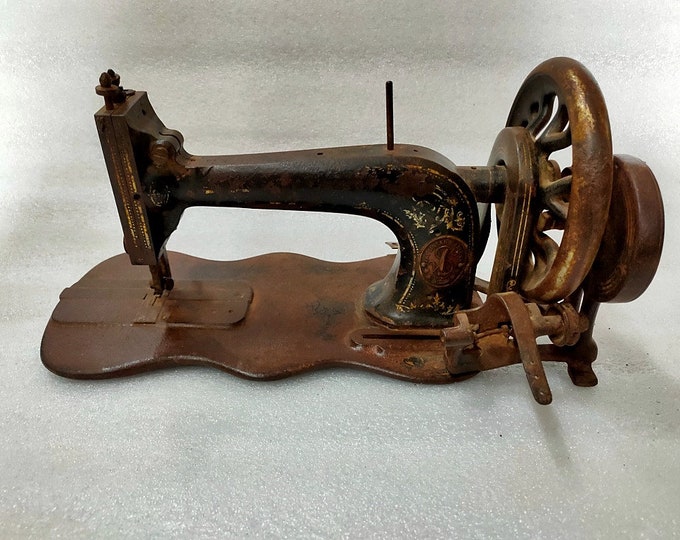Vintage Singer Sewing Machine - Etsy Canada