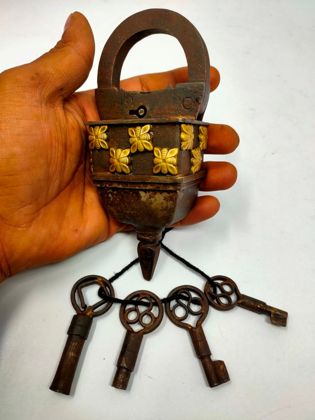 Iron 4 Key Tricky Padlock Hidden Key Hole Brass Floral Work Puzzle ...