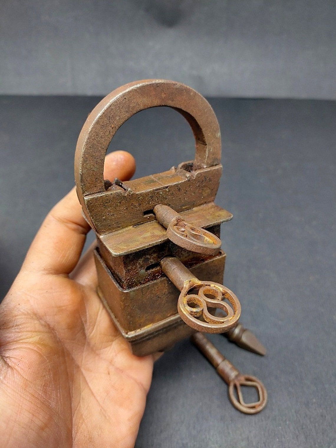 Antique Look Iron 5 Key Tricky Lock Hidden Key Hole Puzzle - Etsy