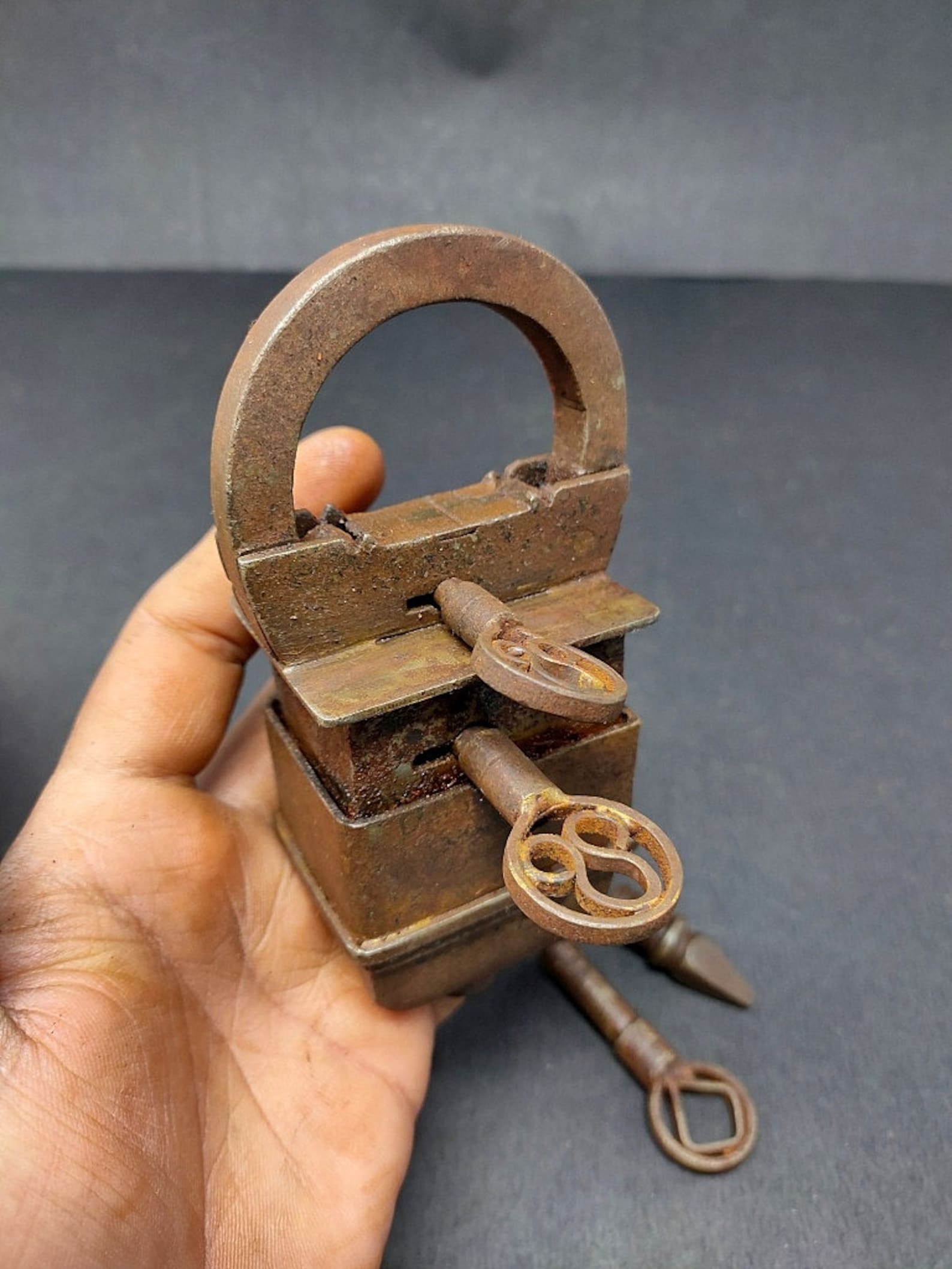 Antique Look Iron 5 Key Tricky Lock Hidden Key Hole Puzzle Padlock Hand ...