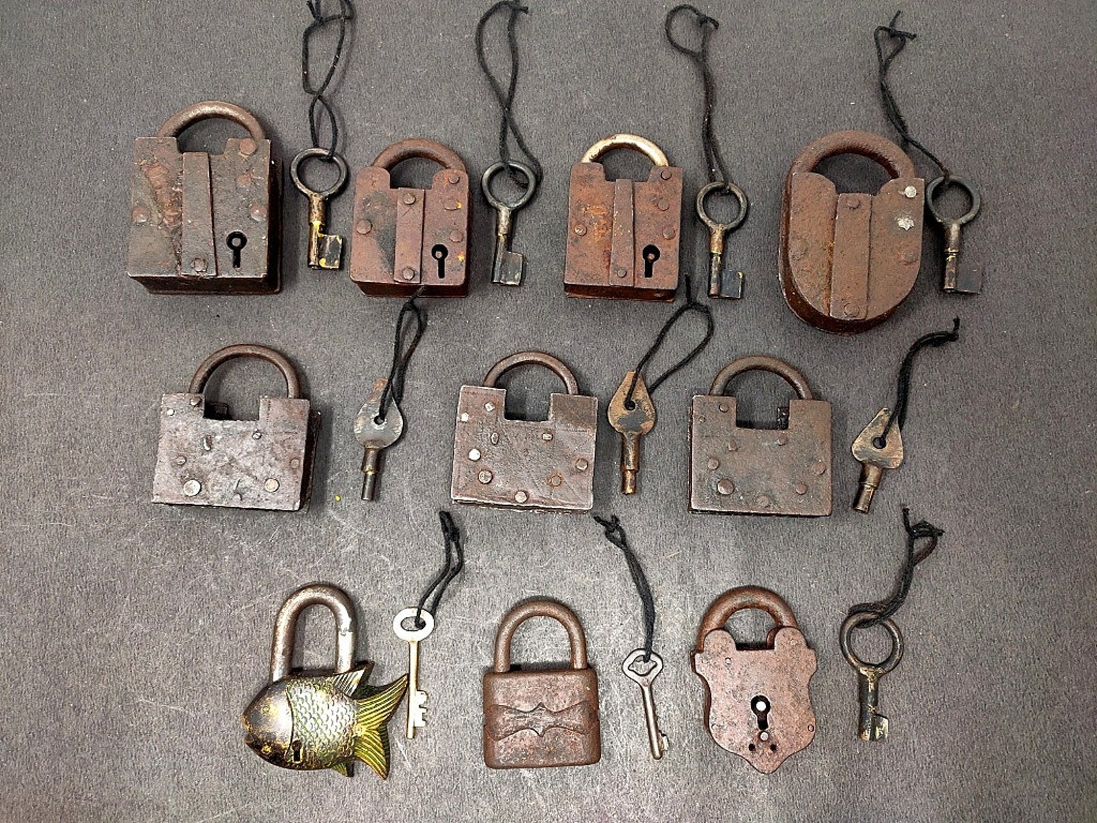 Antique Iron Padlock Old Iron Puzzle Lock Tricky Lock Screw - Etsy