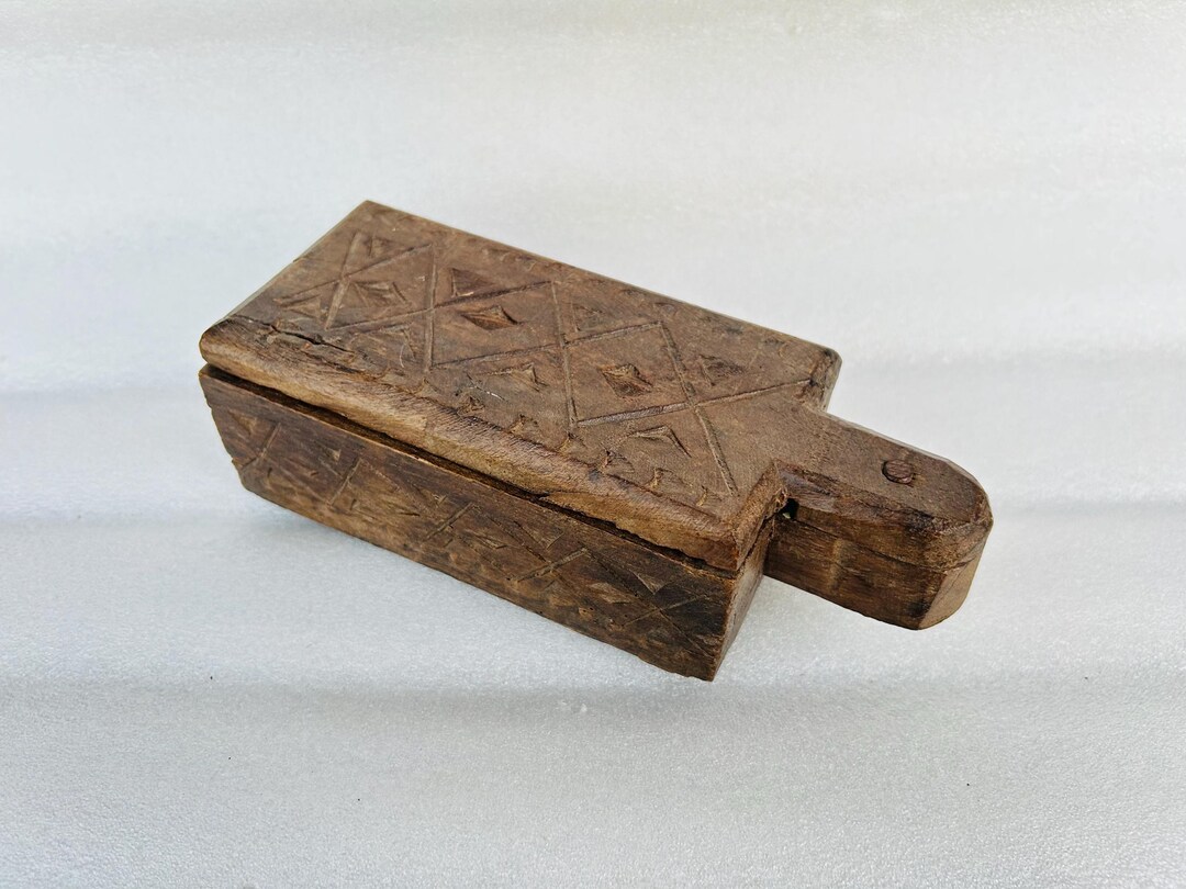 Vintage Wooden Offering Box Old Hand Carved Toffee Box Vintage Unique ...