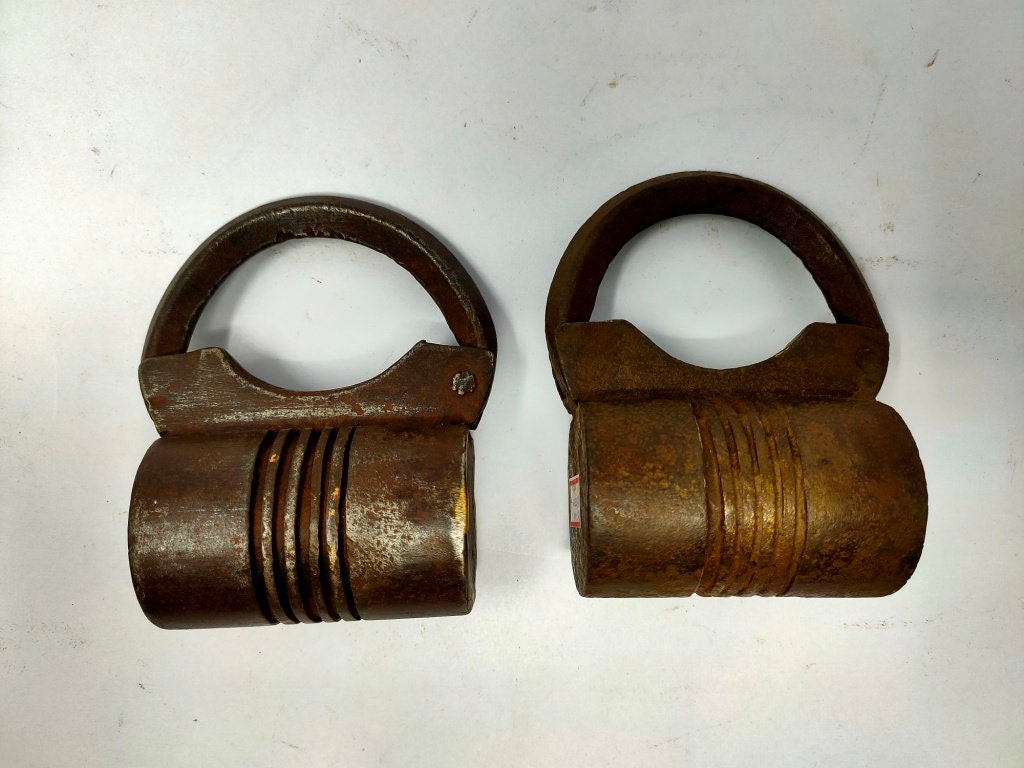 Antique Iron Barrel Shape Lock Hand Made Tribal Padlock Screw System ...