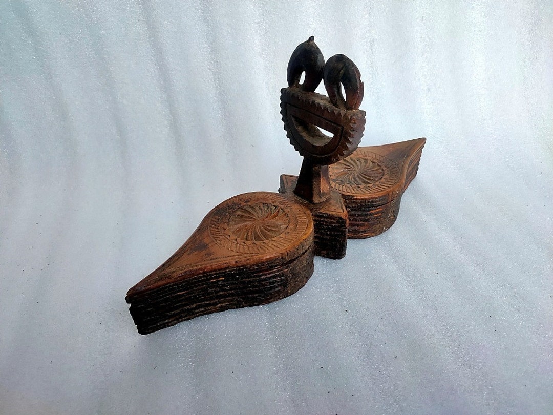 Antique Wooden Tikka Box Old Fine Hand Carved Kumkum Powder Tikka Box ...