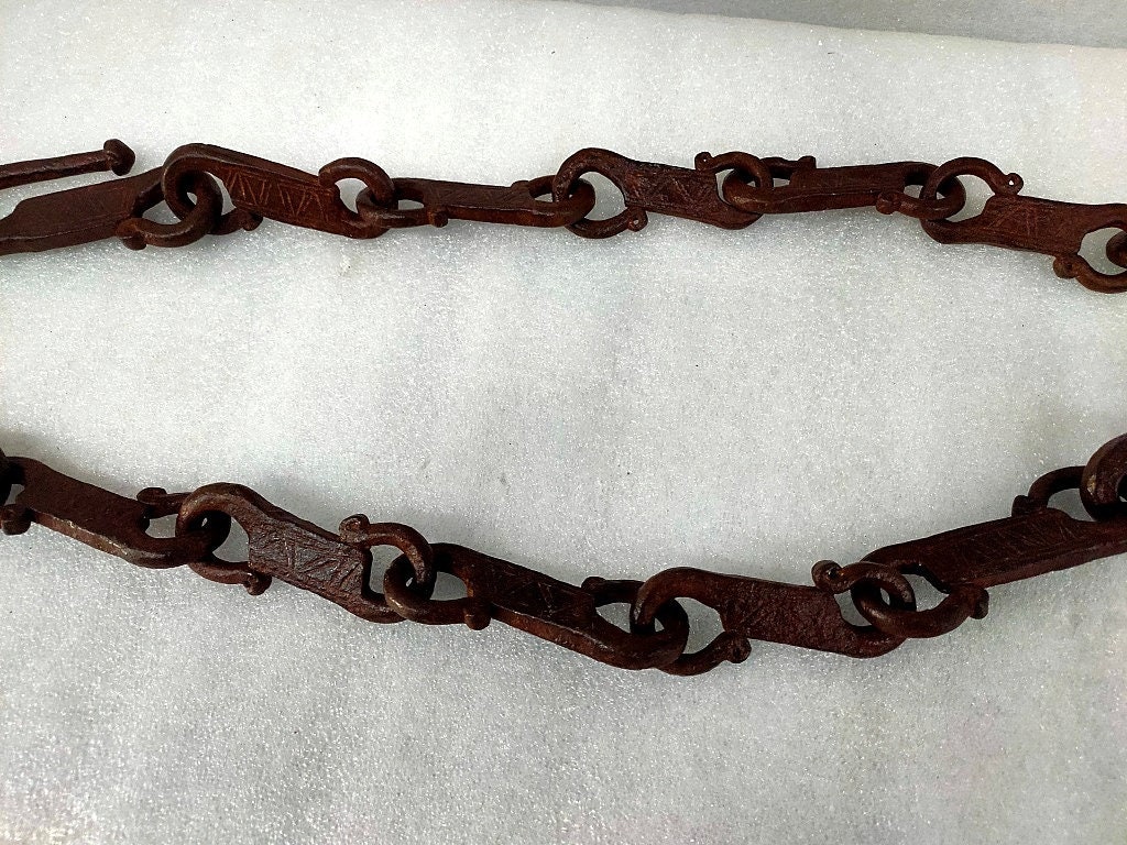 Antique Hand Forged Solid Chain Old Indian Unique Design Heavy Iron ...