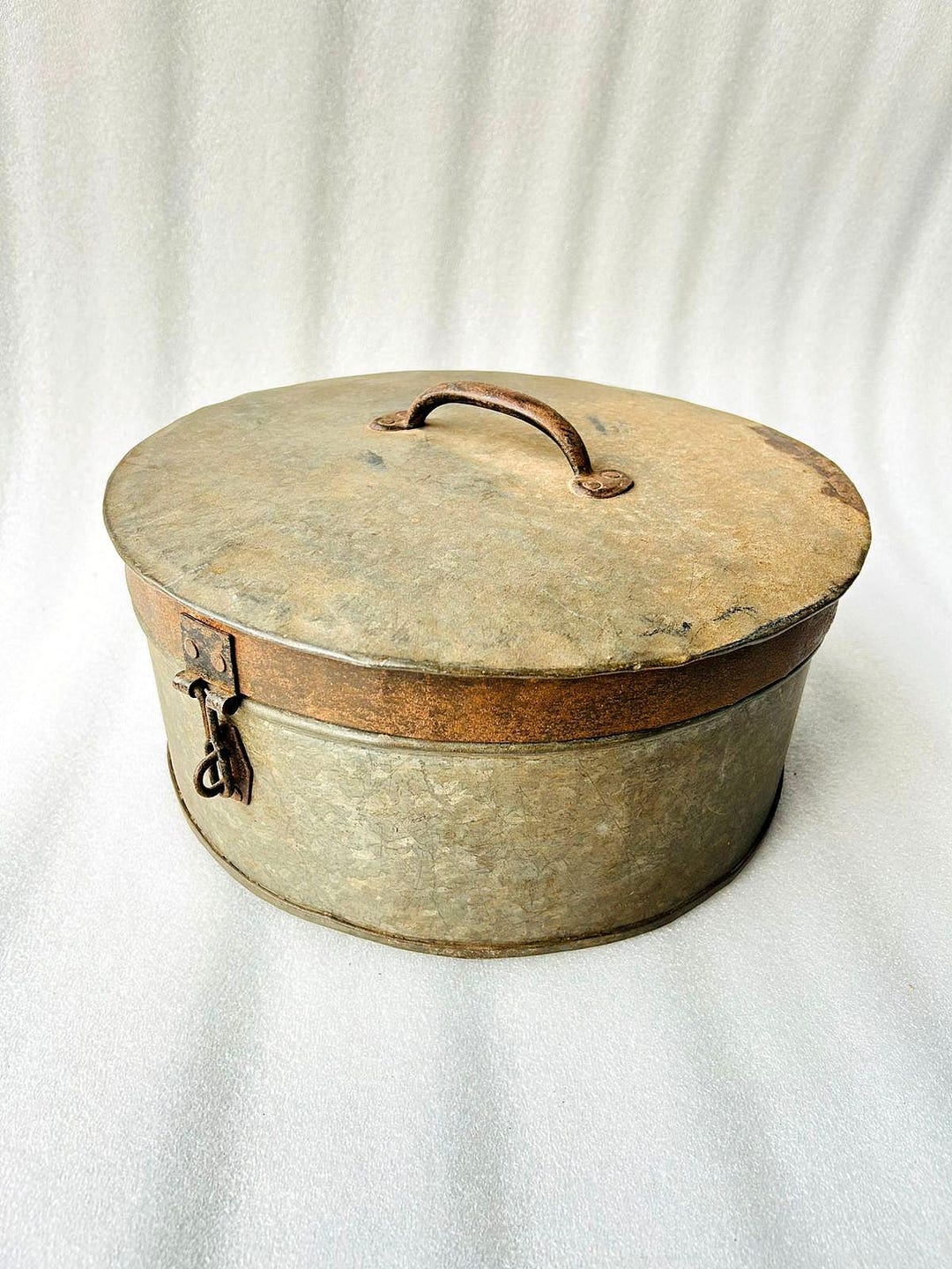 Antique Cast Iron Hand Forged Tool Box Vintage Indian Round Shape ...