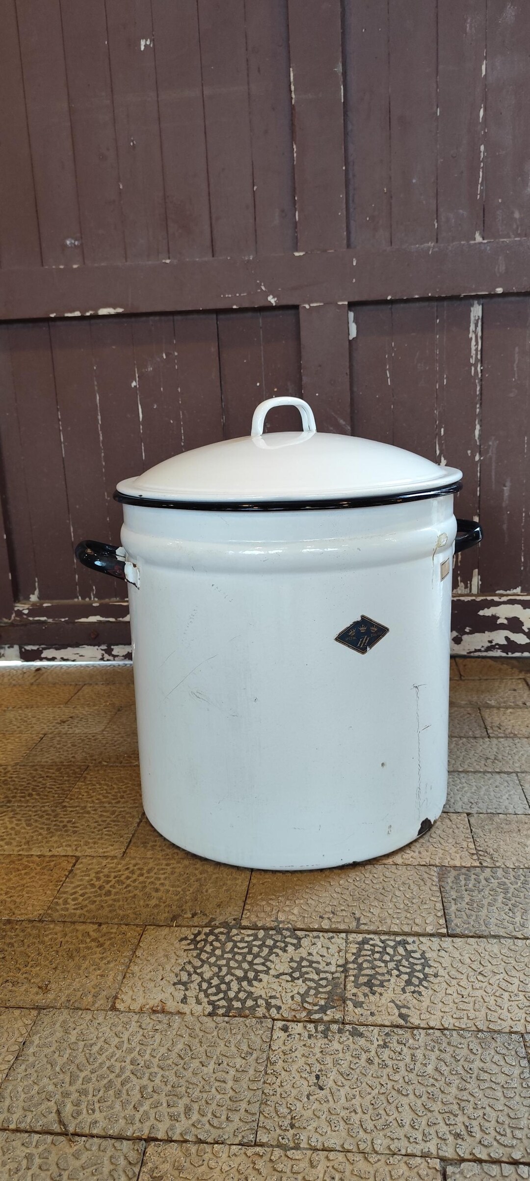 Very Large Vintage Enamelled Metal Pot - Etsy