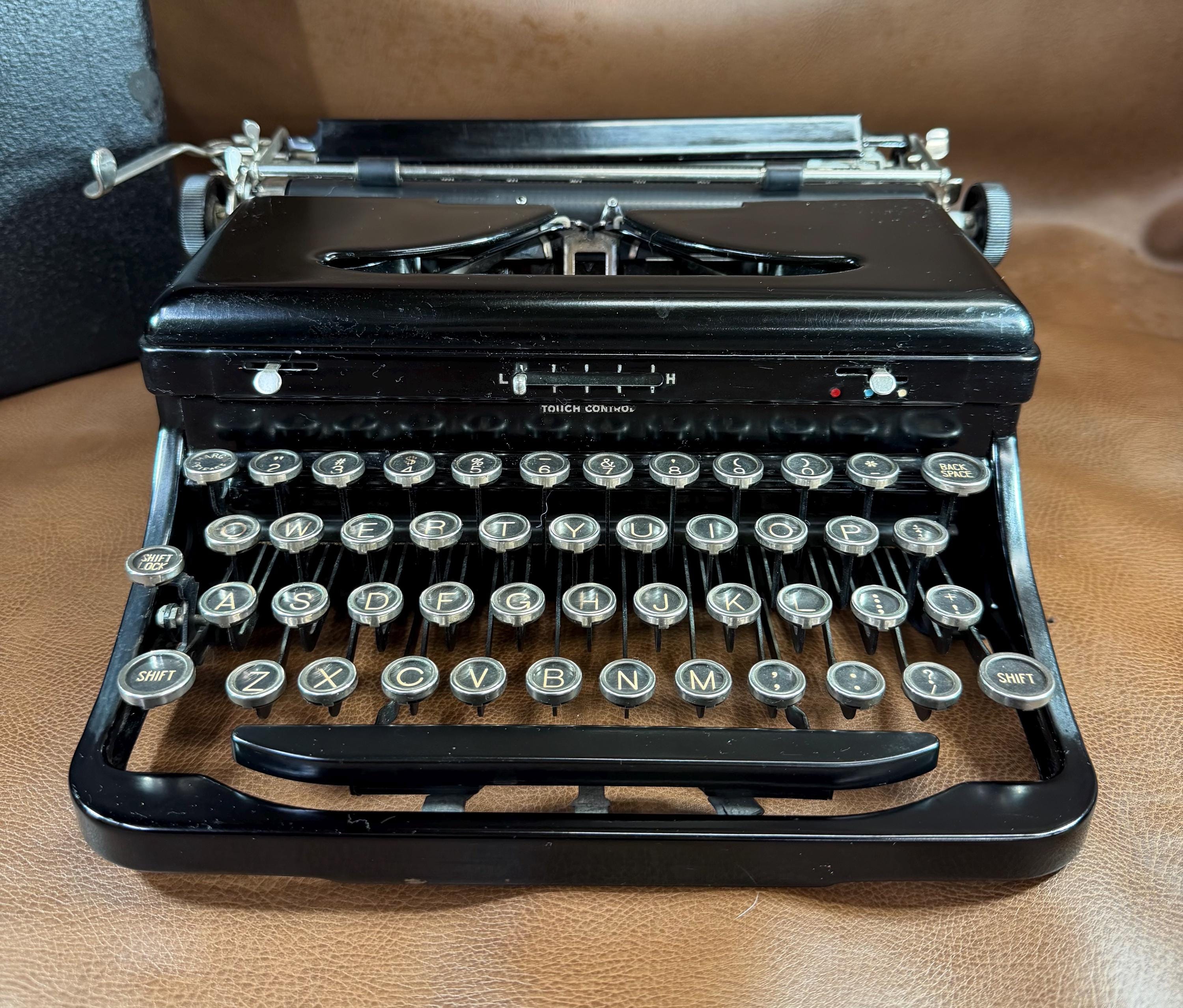 Vintage Typewriter Royal Model O Portable Working Typewriter With Case ...