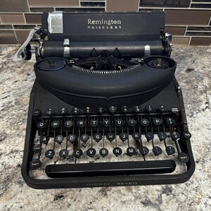 Vintage Typewriter Remington Noiseless for Prop or Parts - Etsy