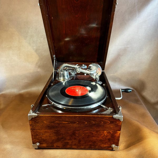 Antique Phonograph - Etsy