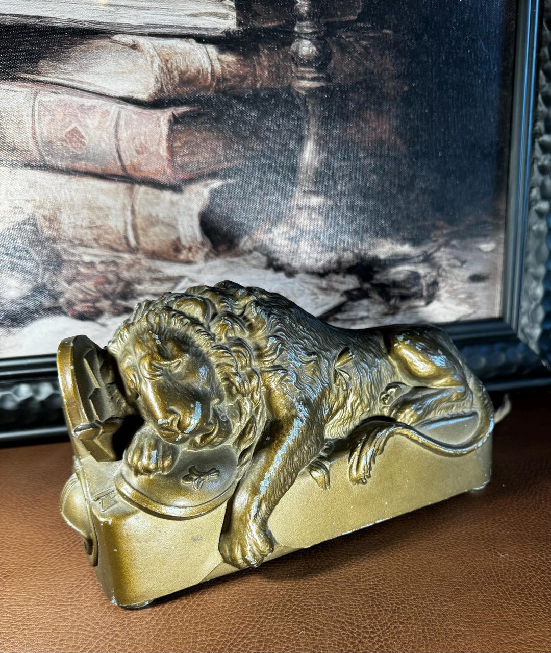 Antique 1930s External Magic Tuning Eye Radio Tube in Spelter Lion ...