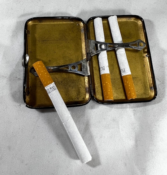 Vintage Victorian Styled Cigarette Smoke Case Laquer - Gem