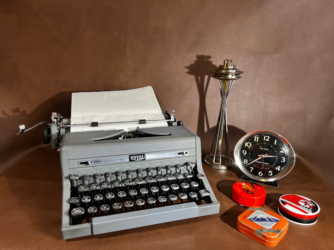 Vintage Typewriter Royal Quiet Deluxe Portable Working Typewriter With ...