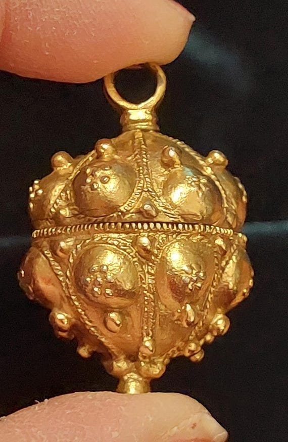 16th/17th Century Imperial Button Reproduction 18th C… - Gem