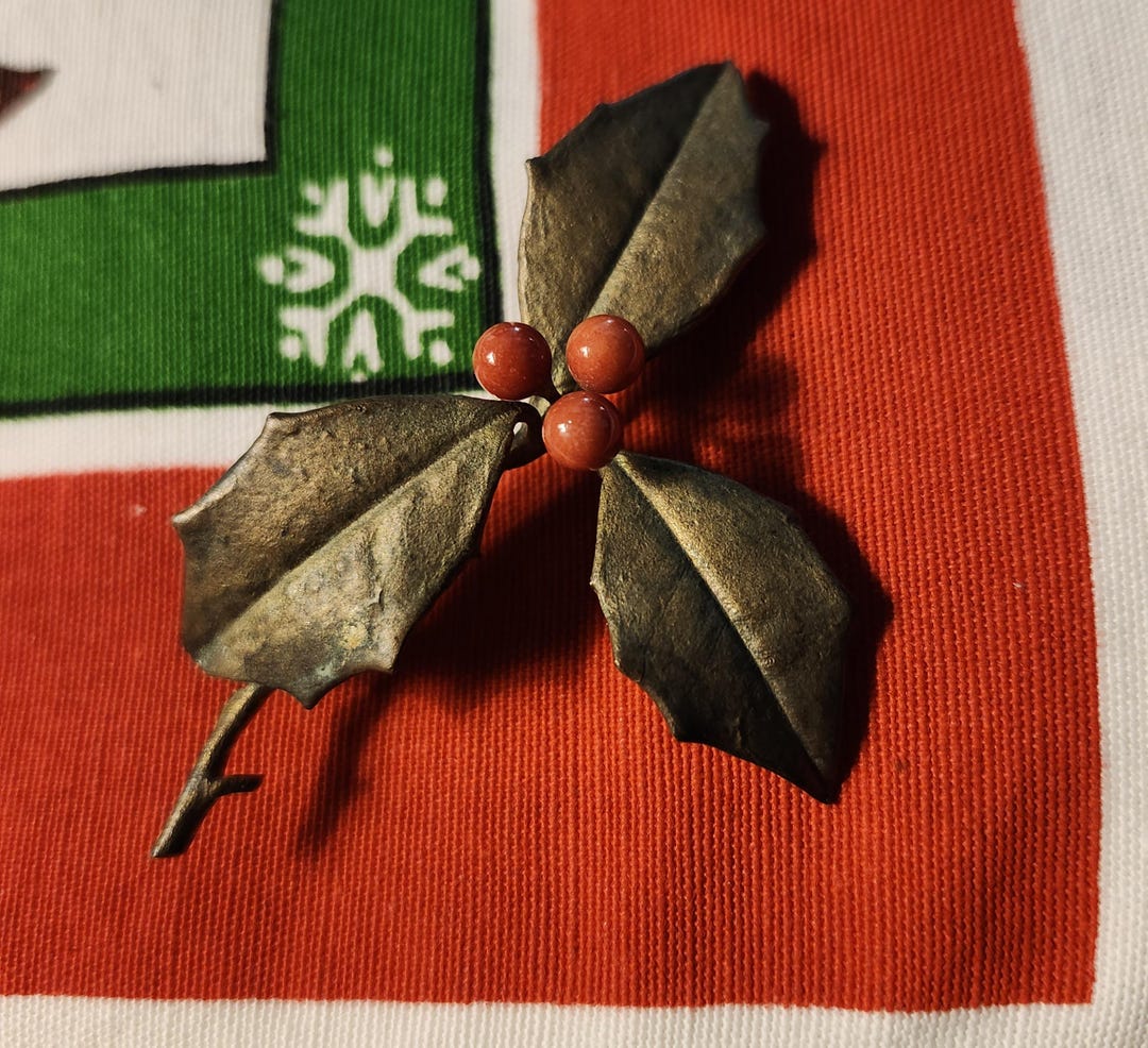 Michael Michaud Holly Leaf Sprig & Berries Brooch - Metropolitan Museum ...