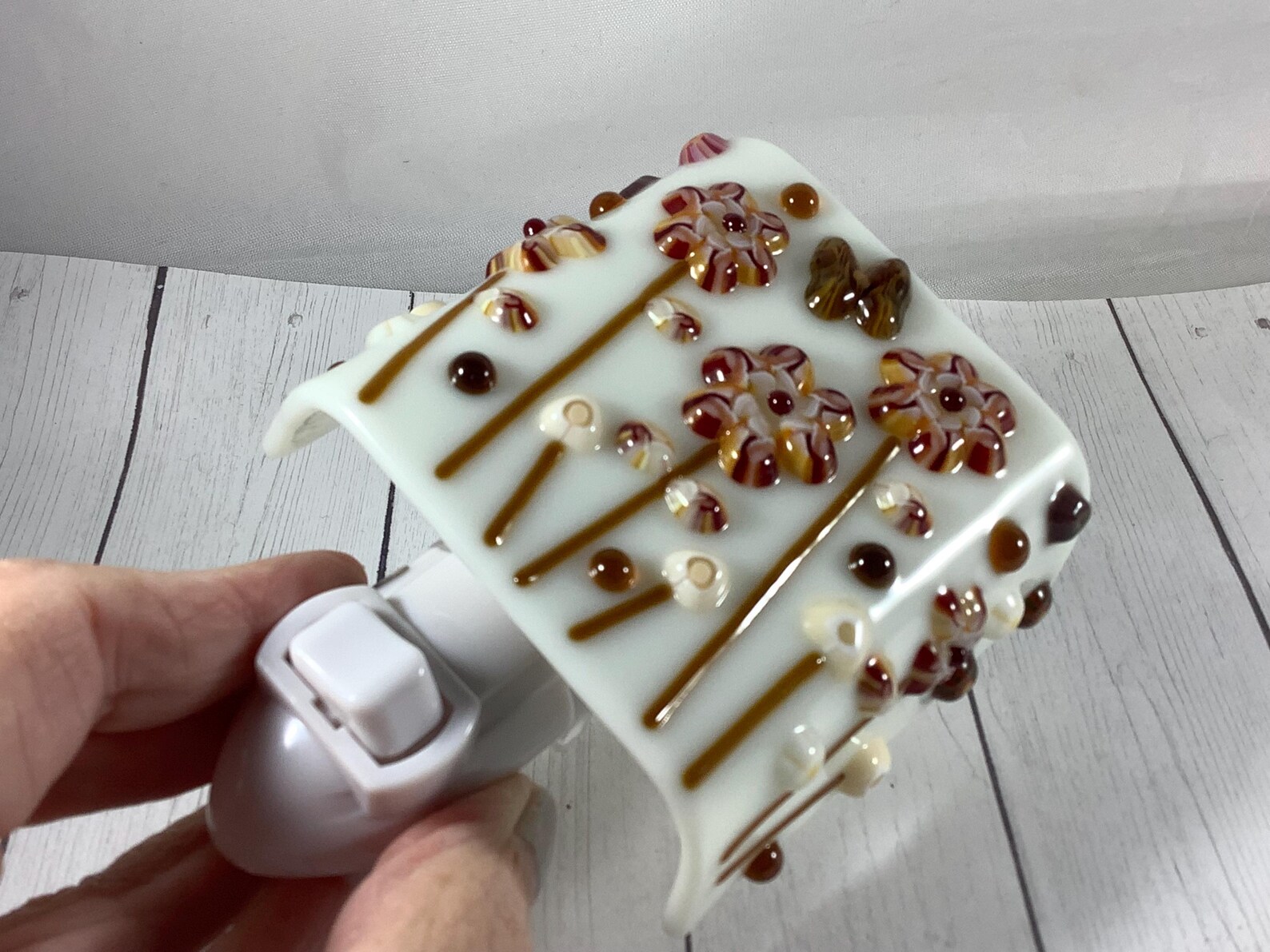 Murrini Brown Meadow Mayhem Glass Plug in Flowers Night Light With ...