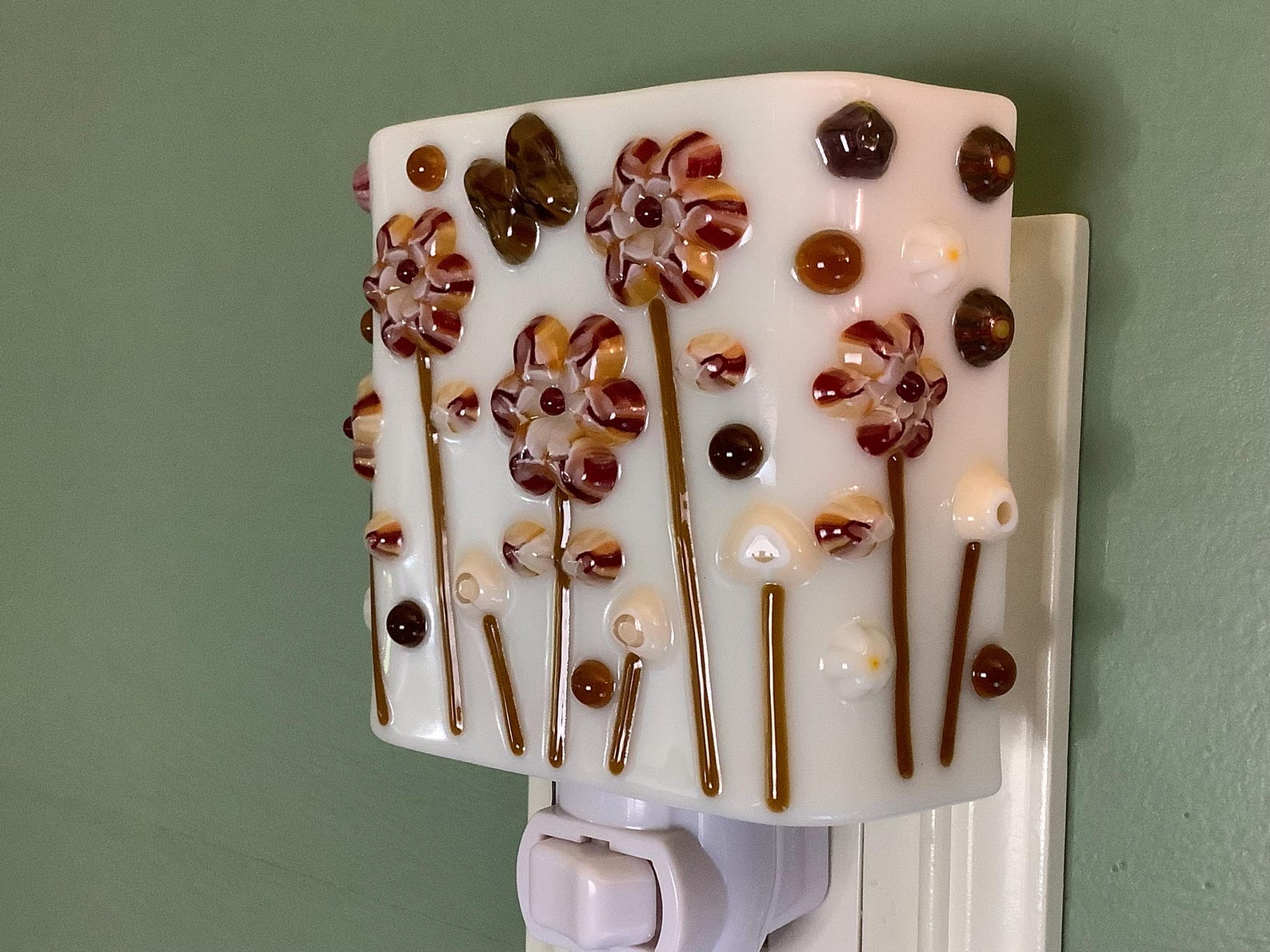 Murrini Brown Meadow Mayhem Glass Plug in Flowers Night Light With ...