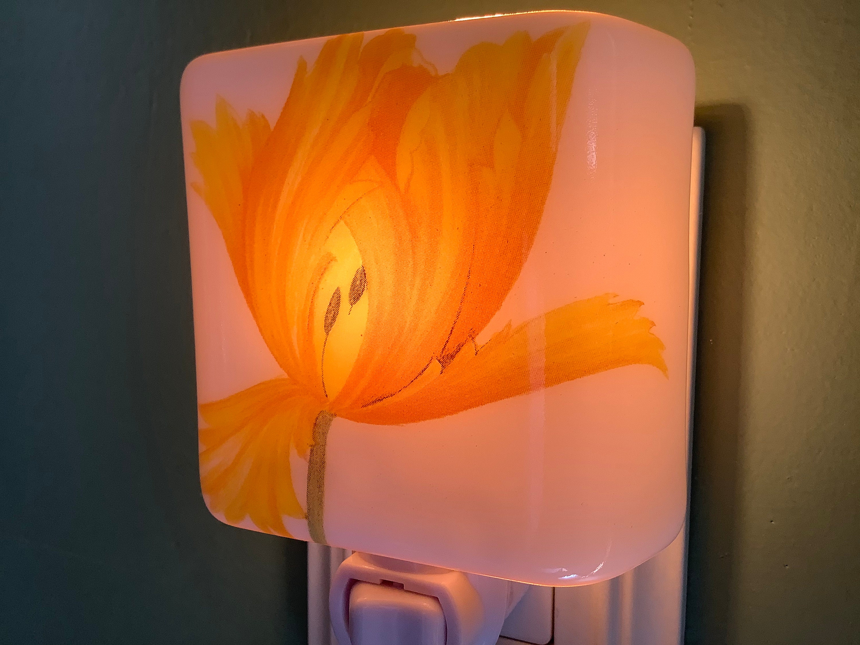 Tulip Floral Fused Glass Plug in Flower Night Light With | Etsy