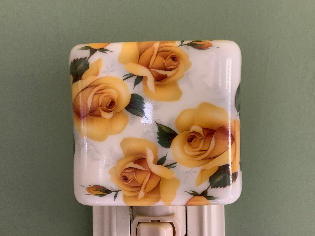 Yellow Rose Fused Glass Plug in Outlet Sconce - Etsy