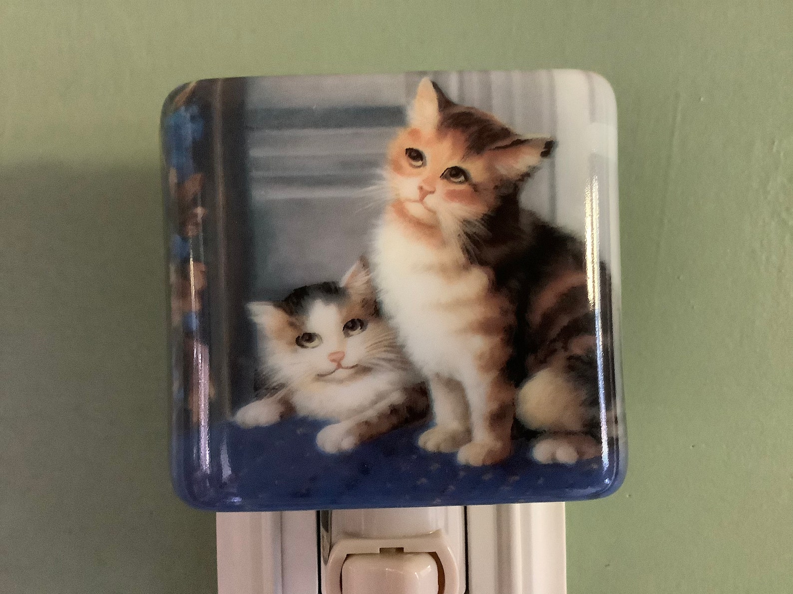 Playful Cats Fused Glass Plug in Night Light Outlet Sconce | Etsy